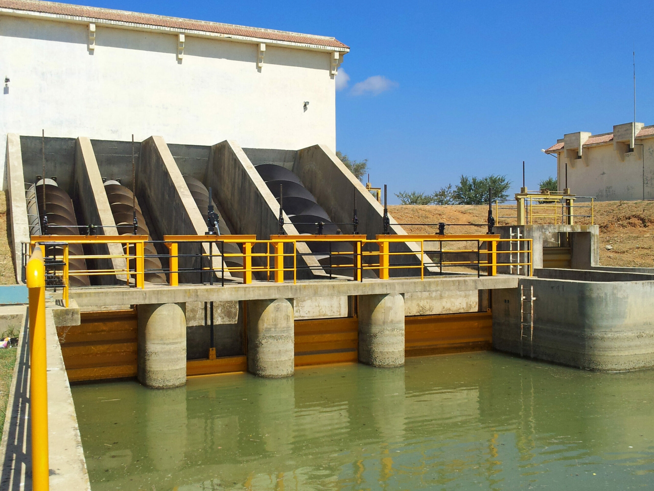 Sluice gate drives - haacon hebetechnik gmbh